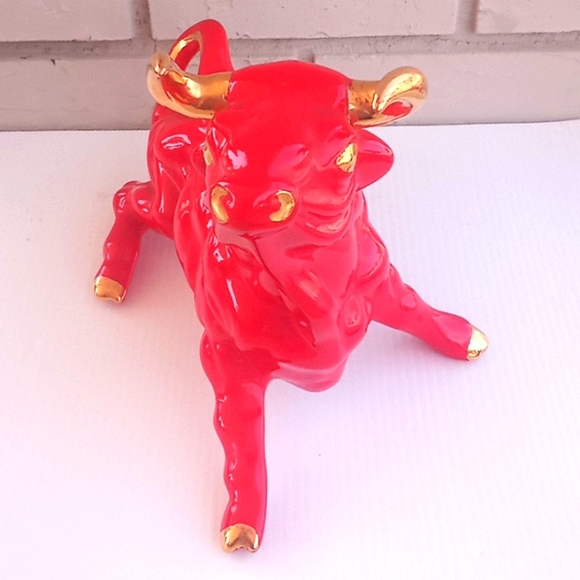 Vintage | Accents | Vintage Ceramic Bull Statue Vintage Taurus Figurine ...